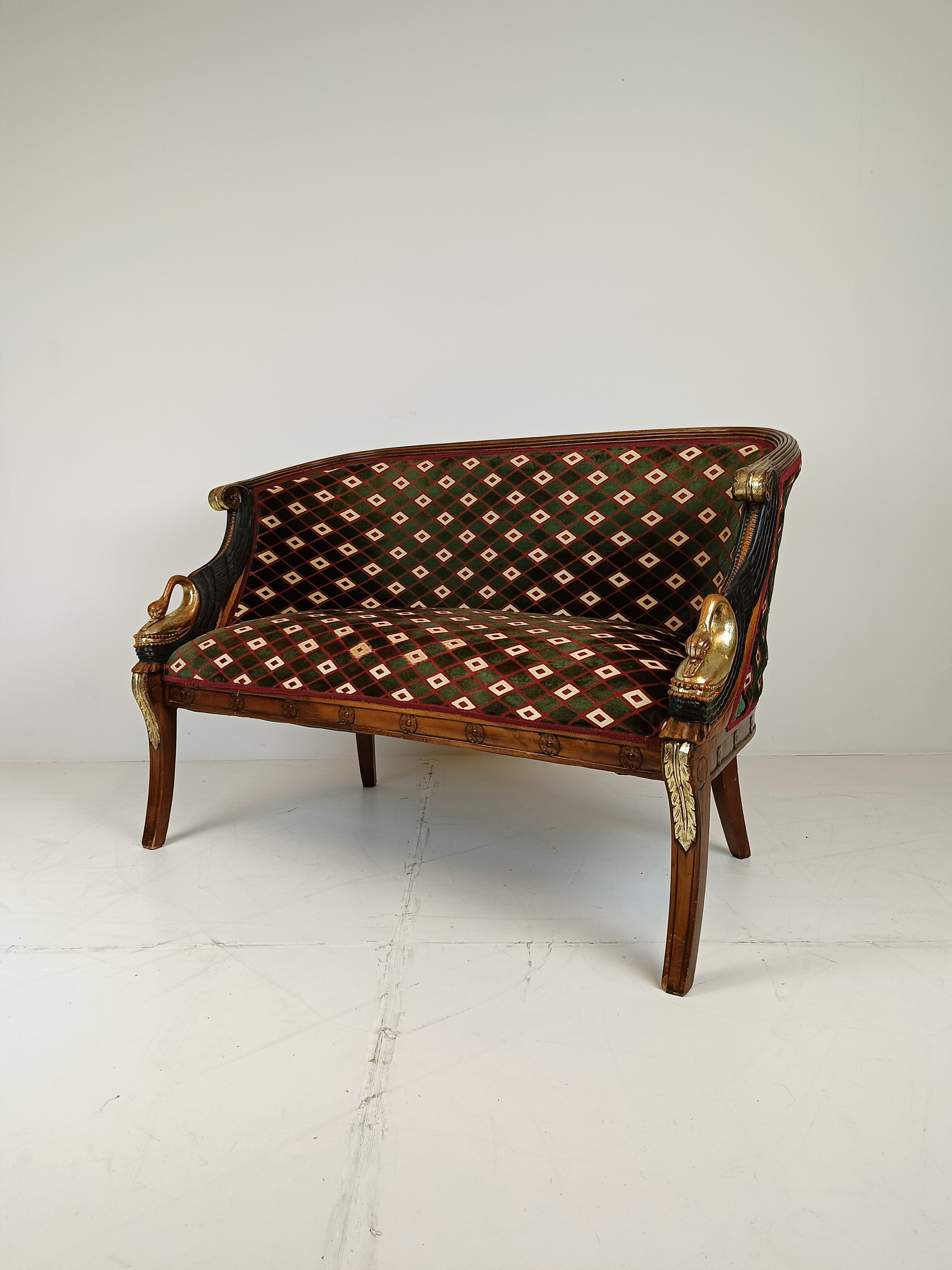 Neoclassical Lacquered Carved Swan Bench – bridgeman-antiques-nl