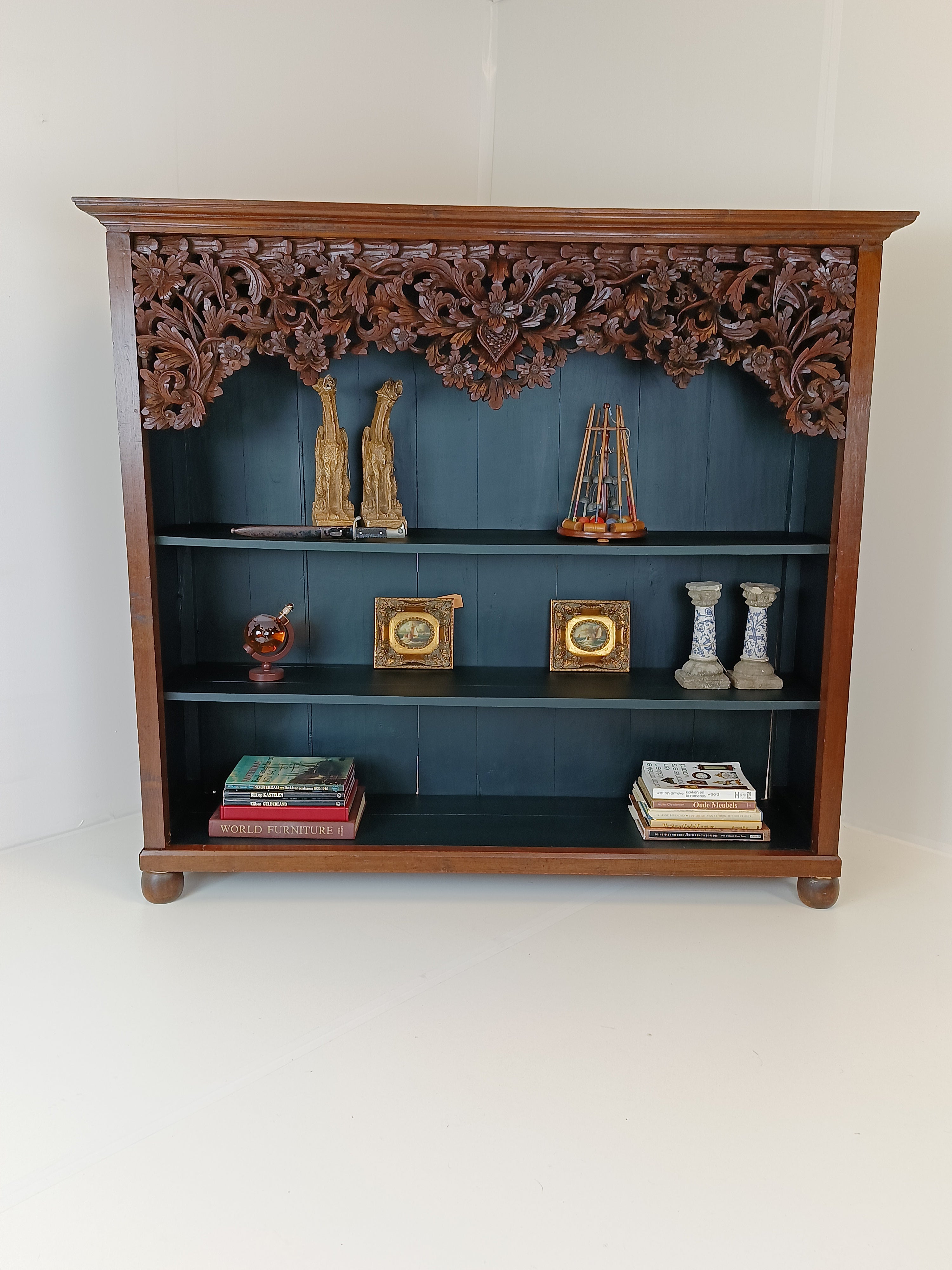 Elegant Ambon Cabinet – bridgeman-antiques-nl
